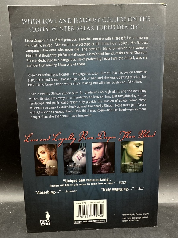 Frostbite - Richelle Mead (Vampire Academy # 2)